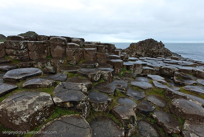 Curious Rock Formation of Giant's Causeway in Ireland | Amusing Planet